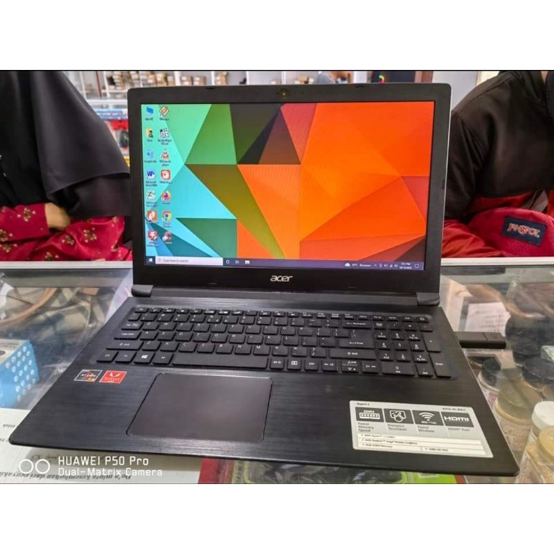Jual Laptop acer baby predator super kencang ram 8GB SSd amd ryzen 3 ...