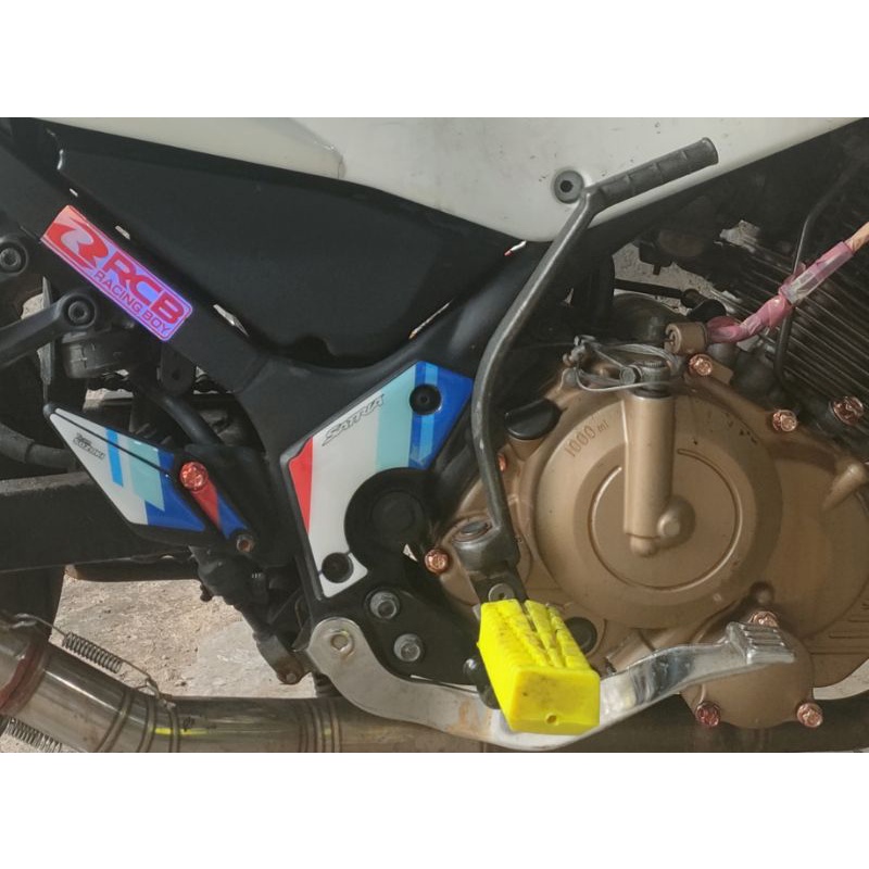 Jual Stiker Timbul FOOTSTEP Satria Fu & Stiker Blok Mesin Satria Fu ...