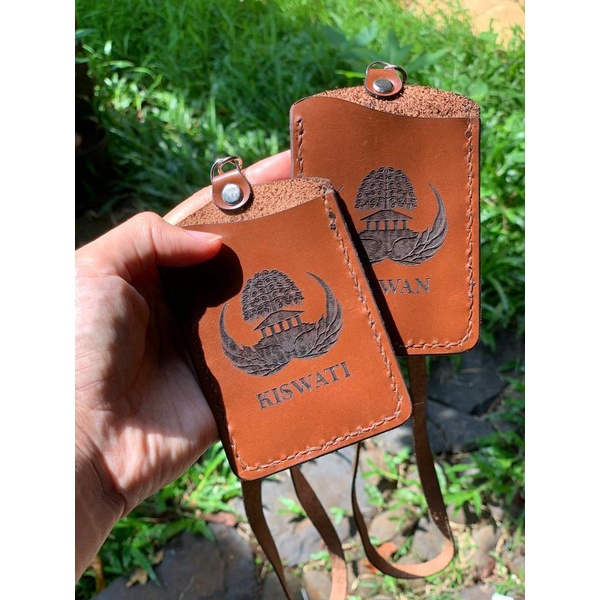 Jual Tempat id card ( Lanyard & name tag ) kulit sapi asli 100% ...