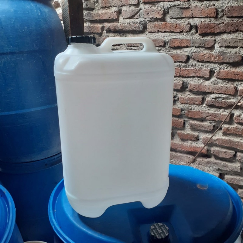 Jual JERIGEN /JRIGEN BEKAS KAPASITAS 25 LITER JRIGEN DERIGEN DIRIGEN ...