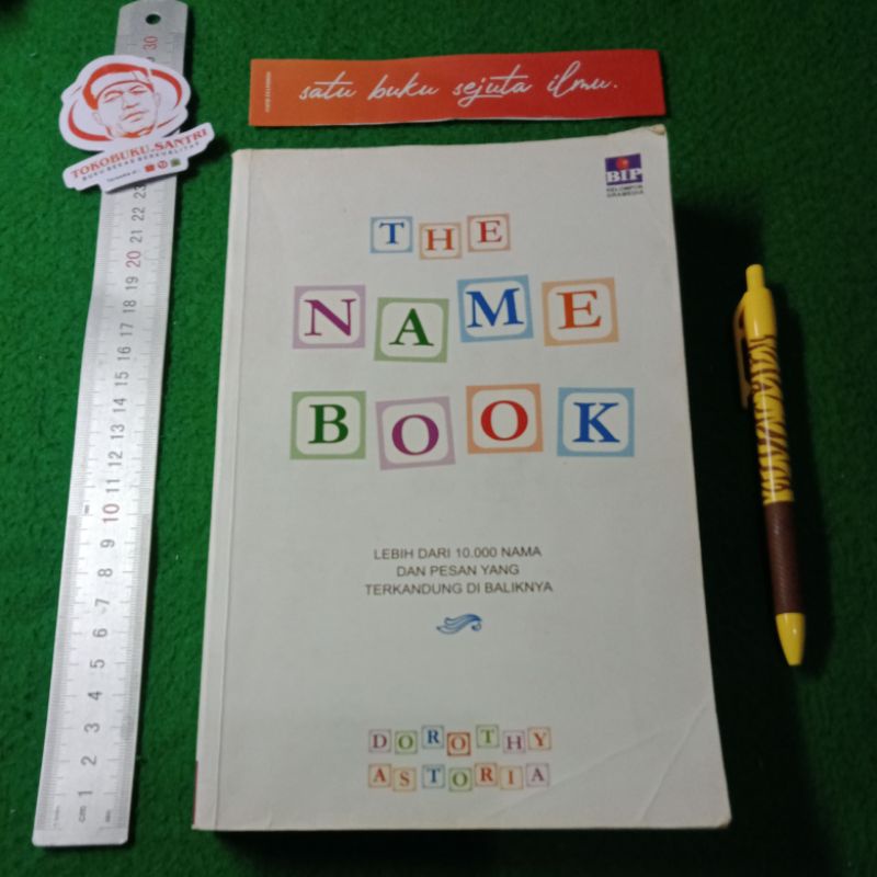 Jual Buku Terjemahan : The Name Book by Dorothy Astoria. | Shopee Indonesia