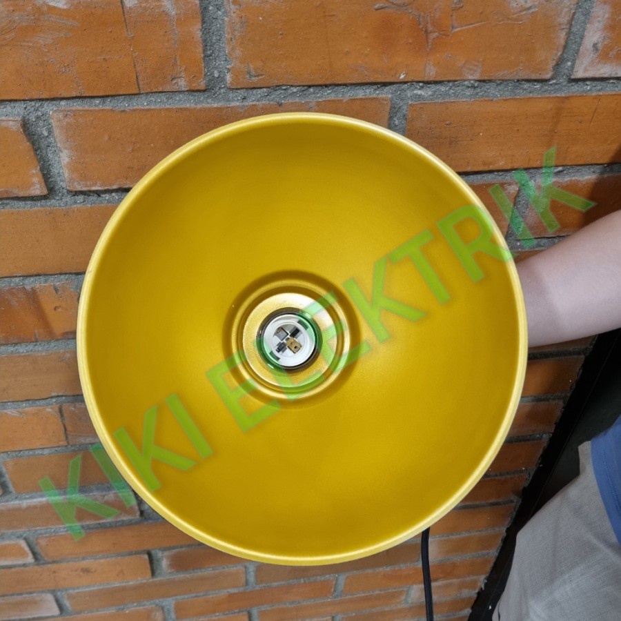 Jual Kap Lampu Gantung Modern Diameter 23 cm Hitam + Fitting Besi Gold KE08 | Shopee Indonesia