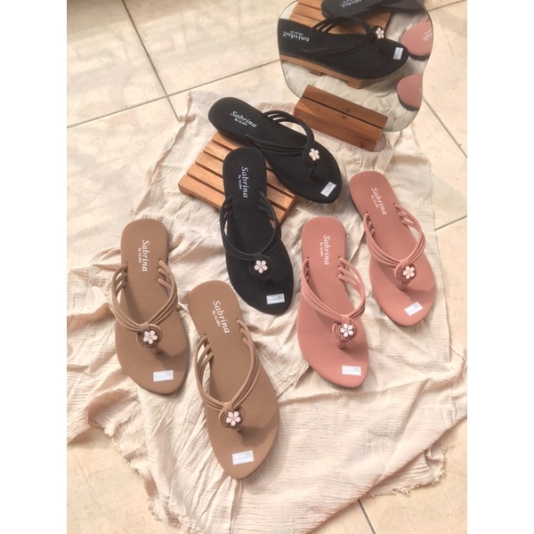 Jual Sandal jepit wanita terbaru, sendal teplek wanita kekinian, sandal ...
