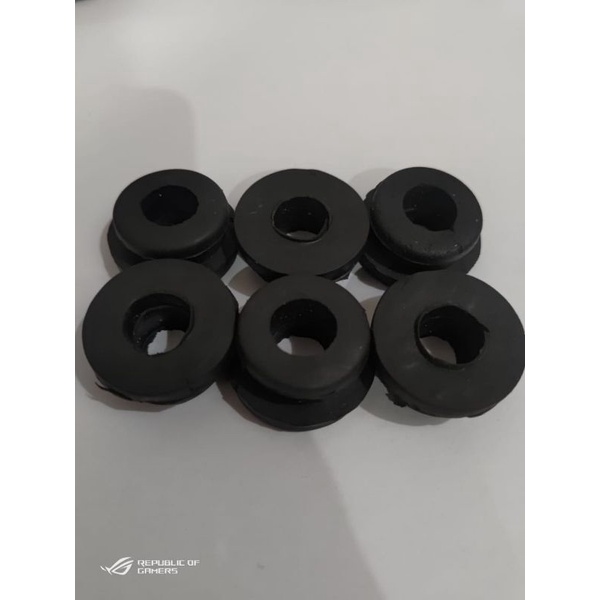 Jual KARET DUDUKAN RADIATOR BAGIAN ATAS PEMAKAIAN TOYOTA AVANZA, RUSH ...