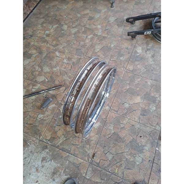 Jual velg besi rx king 18 160 sepasang original copotan 2002 | Shopee ...