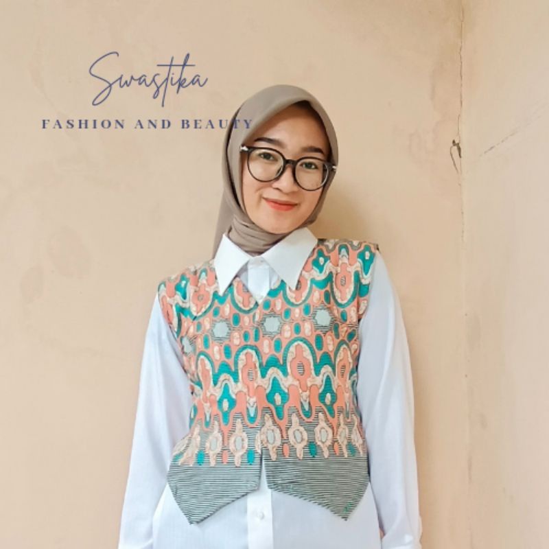 Jual Vest Rompi Batik Seragam Catering Hotel Cafe Formal Full Batik ...