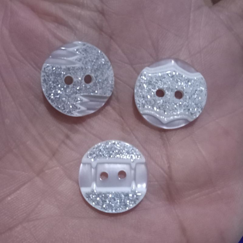 Jual 12 biji Kancing Baju Gliter Putih 18mm (1,8 cm) / kancing fashion ...