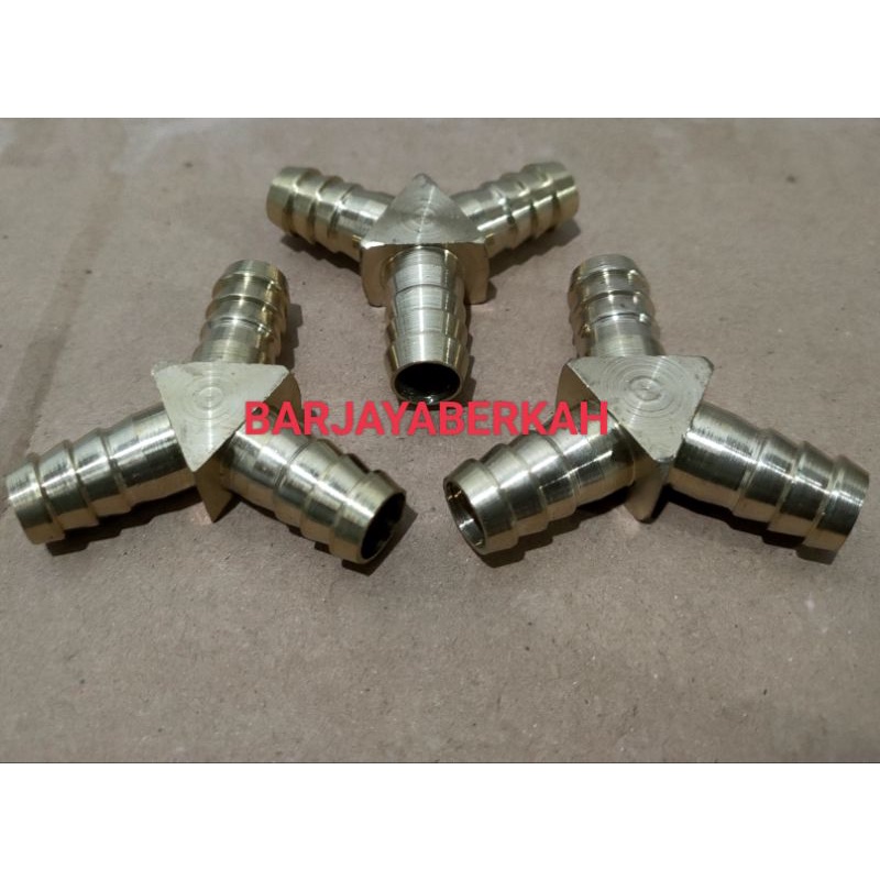 Jual Sambungan selang cabang Y 5/8 / ukuran 16mm cabang 3 selang ...