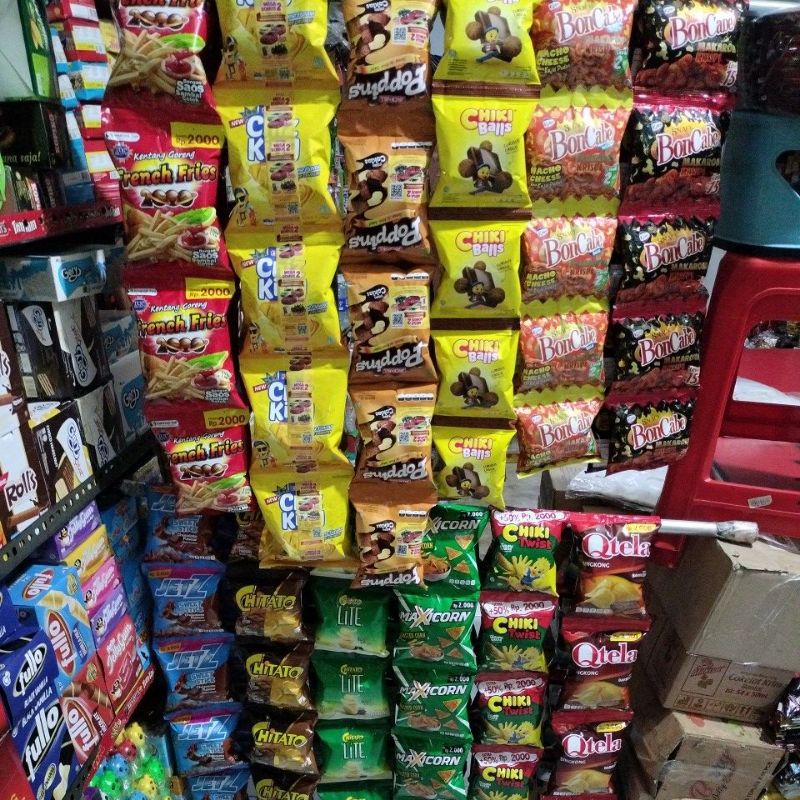Jual chiki/Qtela/Chitato/chitatoLITE/JETZ/MAXIcorn/French fries ...