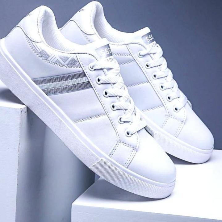 Jual New - Sepatu Sport Sepatu Pria dan Wanita Sepatu Sneakers SOVKI ...