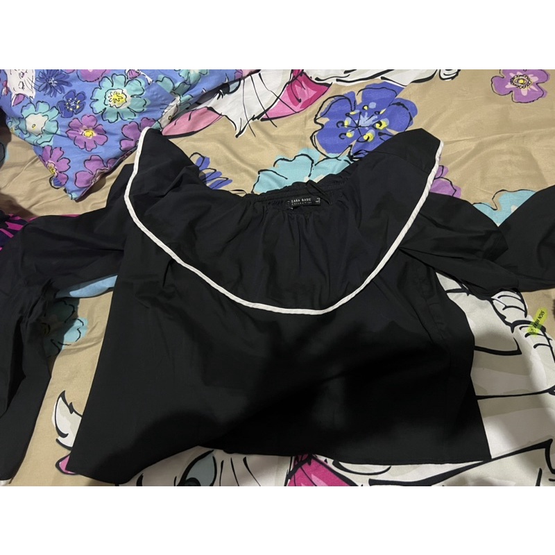 Jual ZARA BASIC SABRINA TOP PRELOVED (ORI 100%) | Shopee Indonesia