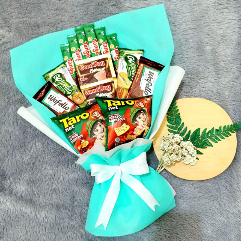 Jual buket tosca Snack mix kopi cantik hadiah wisuda ulang tahun ...
