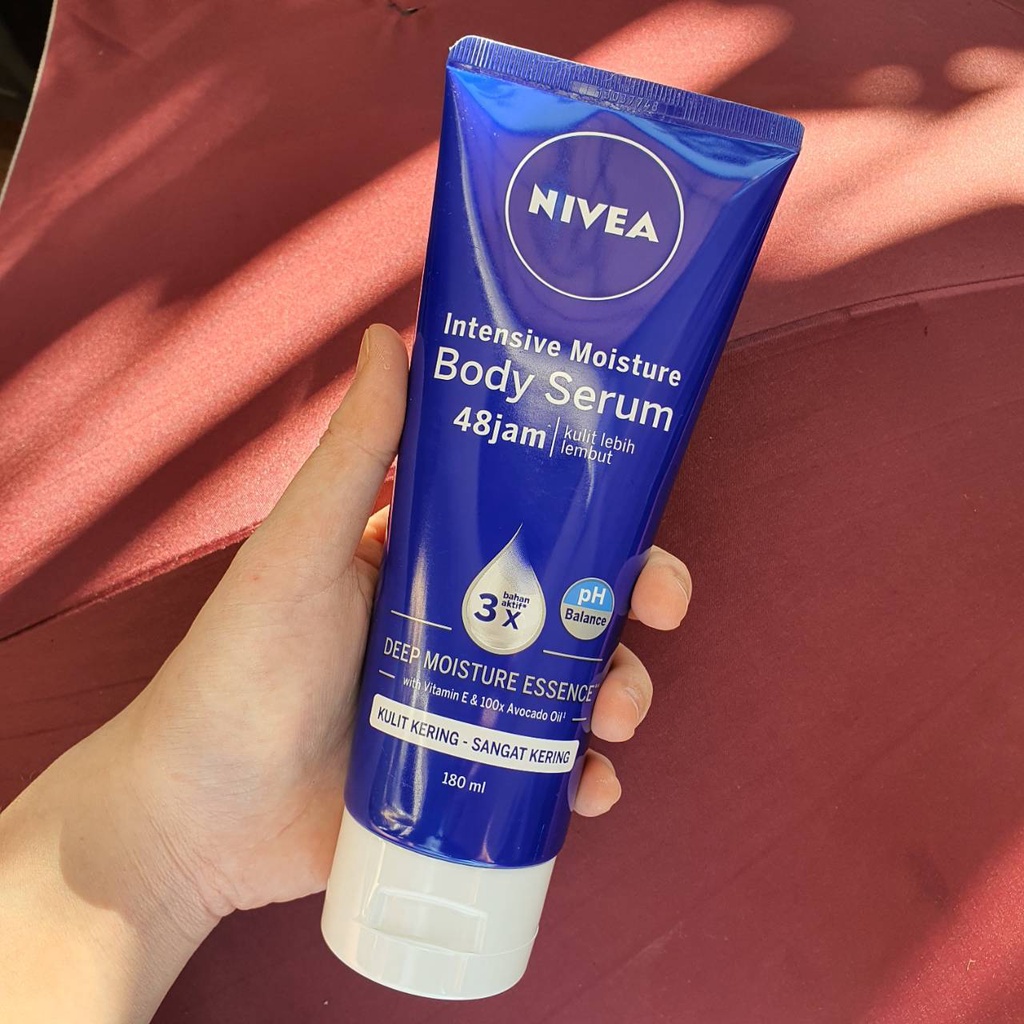 Jual NIVEA INTENSIVE MOISTURE BODY SERUM 180ML (BIRU TUA) | Shopee ...
