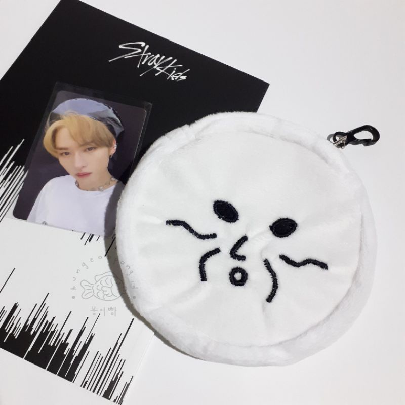 Jual POUCH JUREUMI - LEE KNOW SKZ | Shopee Indonesia