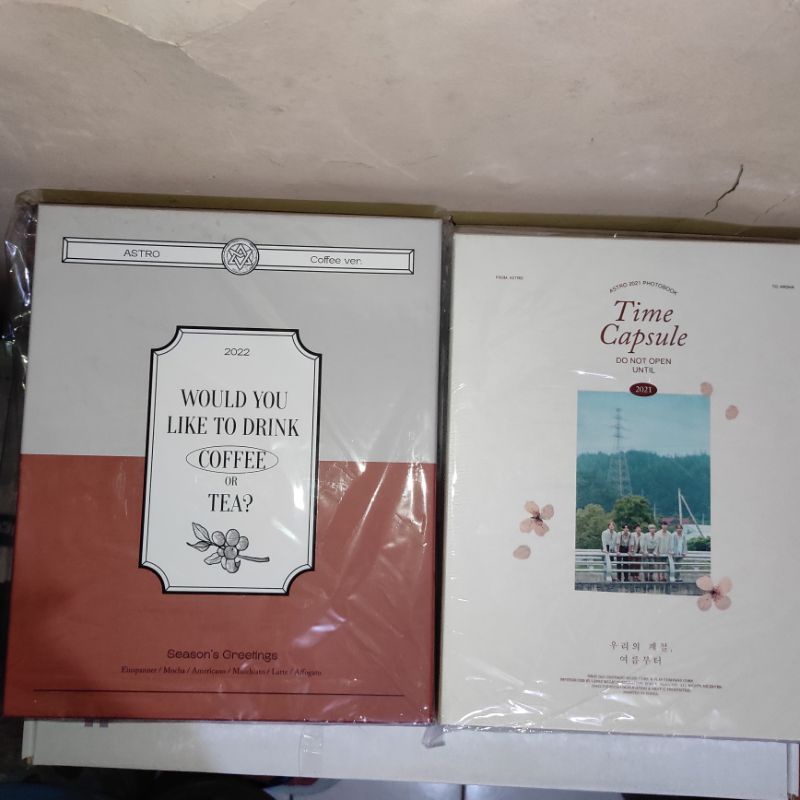 Jual ASTRO TIME CAPSULE + SEASON GREETING 2022 (COFFEE) | Shopee Indonesia