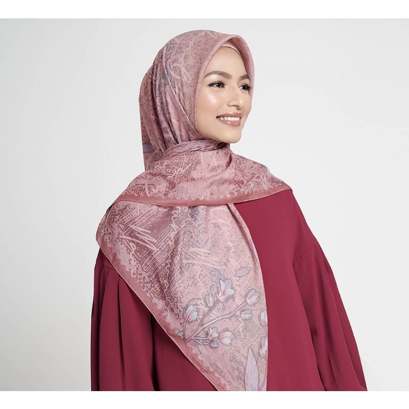 Jual Lily Flower Peach Mandjha Hijab Ivan Gunawan | Shopee Indonesia
