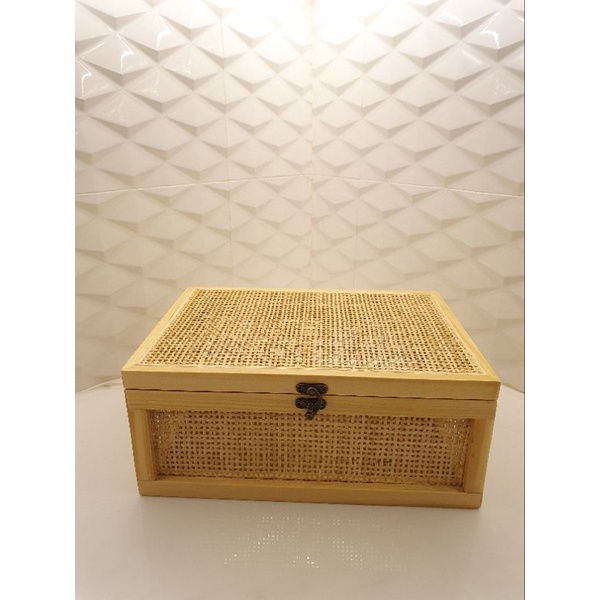 Jual kotak rotan / box hampers square webbing | Shopee Indonesia
