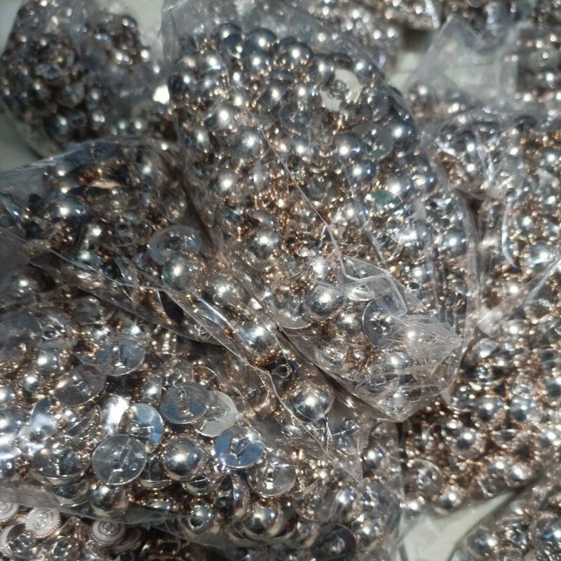 Jual Kancing Baju Jamur Emas Mutiara/silver Polos Timbul Isi 100 pcs ...