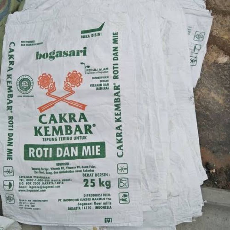 Jual Karung bekas tepung terigu ukuran 25 kg (Belum Dicuci) | Shopee ...