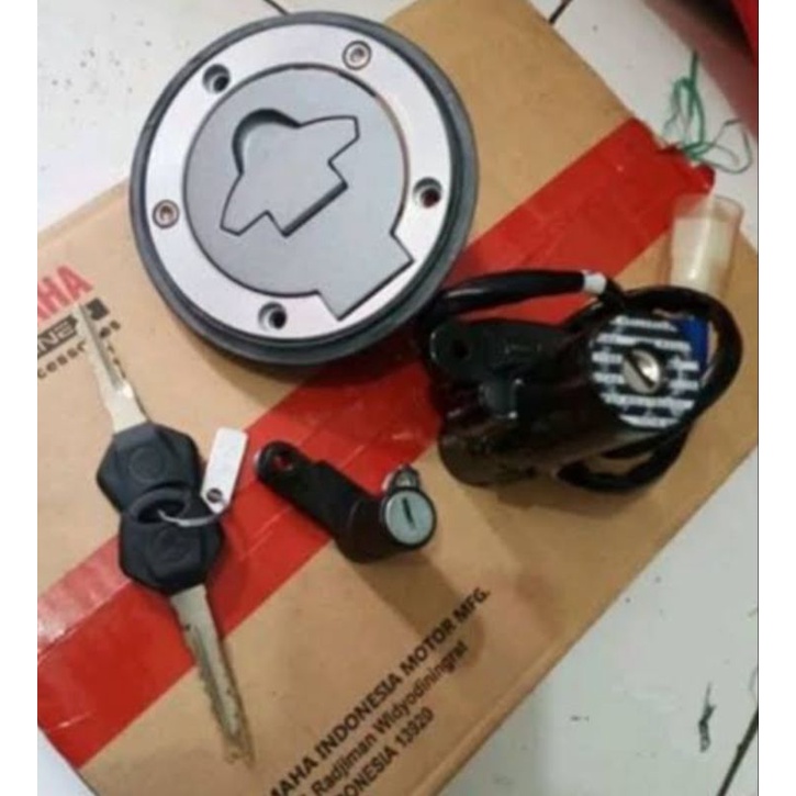 Jual Kunci Kontak + Jok + tutup tangki Key Set Yamaha R25 ORIGINAL ...