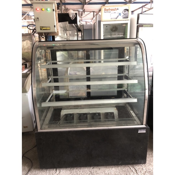 Jual Cake showcase kue display tempat pajangan kue bekas | Shopee Indonesia