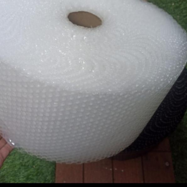 Jual bubble wrap 30cm x 50m merk sip - Bening, 30cm x 50m | Shopee Indonesia