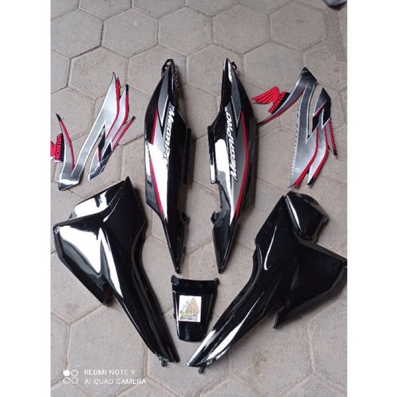 Jual Cover body belakang /body samping megapro primus set box aki ...