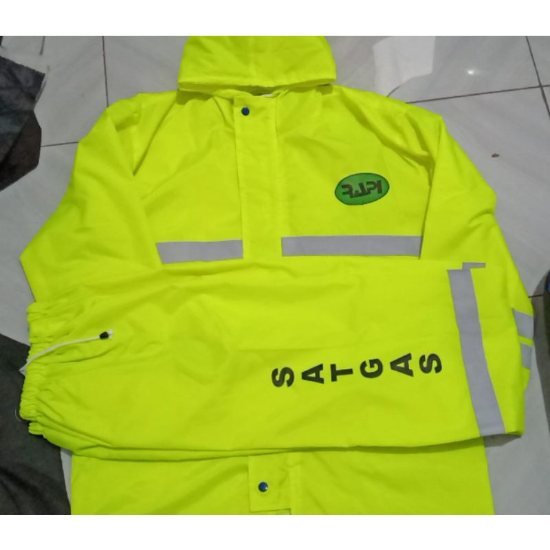 Jual JAS HUJAN RAPI RADIO ANTAR PENDUDUK INDONESIA | Shopee Indonesia