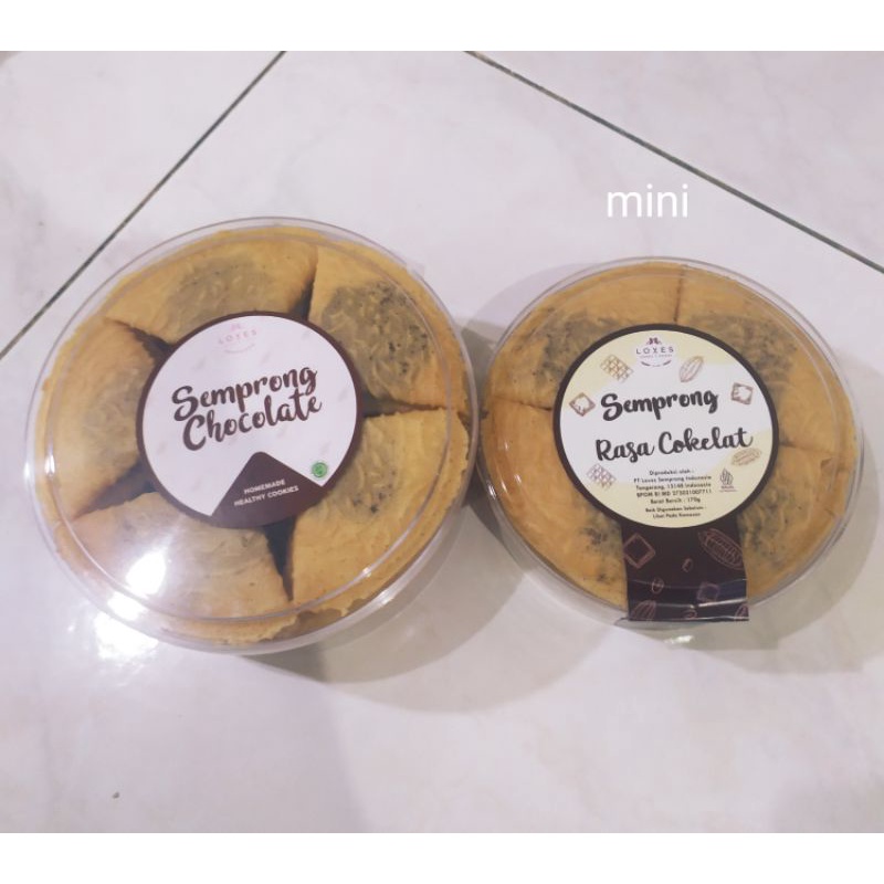 Jual Homemade Kue Semprong Lipat Isi Viral Kekinian dari Love Semprong ...