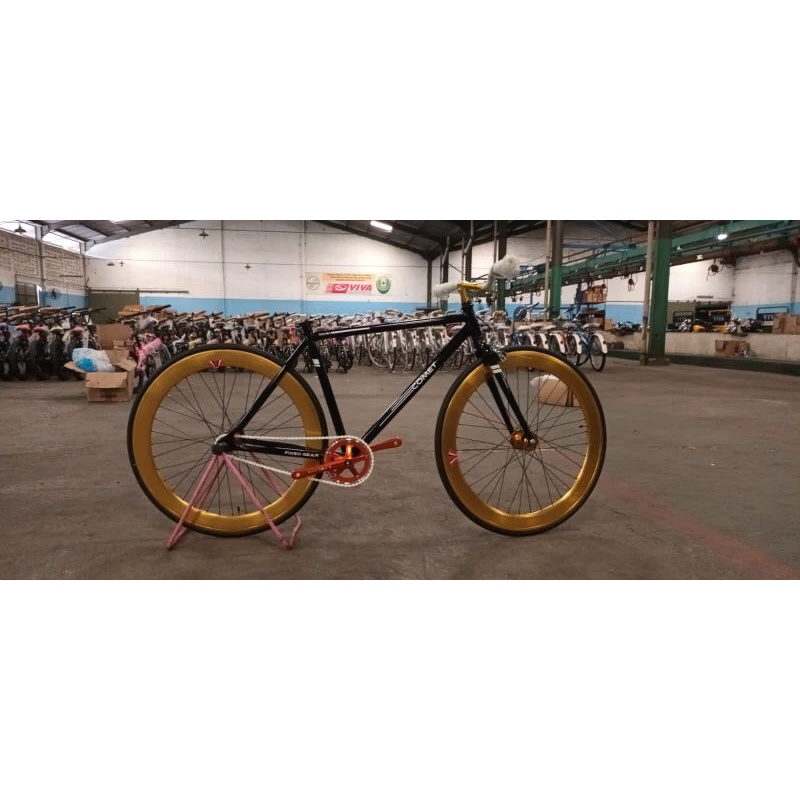 Jual sepeda fixie 700c comet rem terpedo dengan kualitas ok | Shopee ...