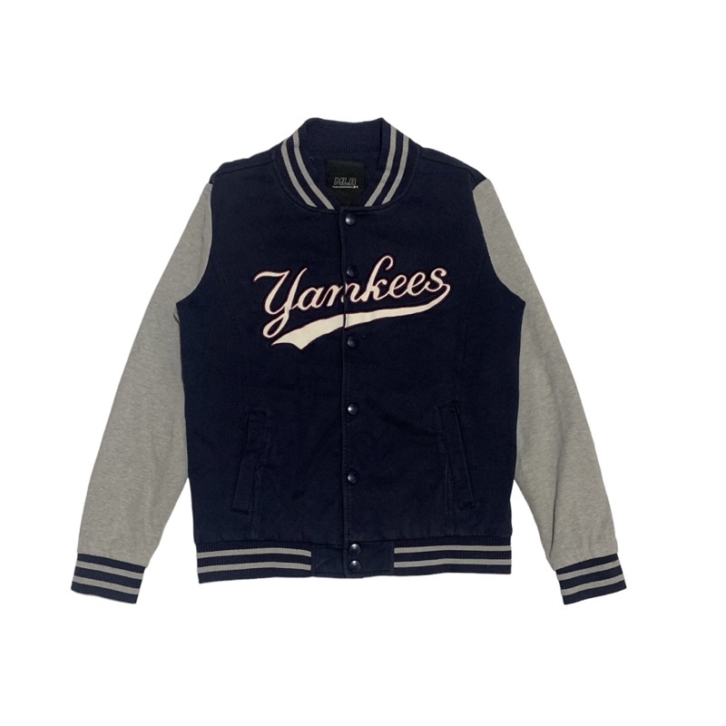 Jual VARSITY MLB YANKEES | Shopee Indonesia