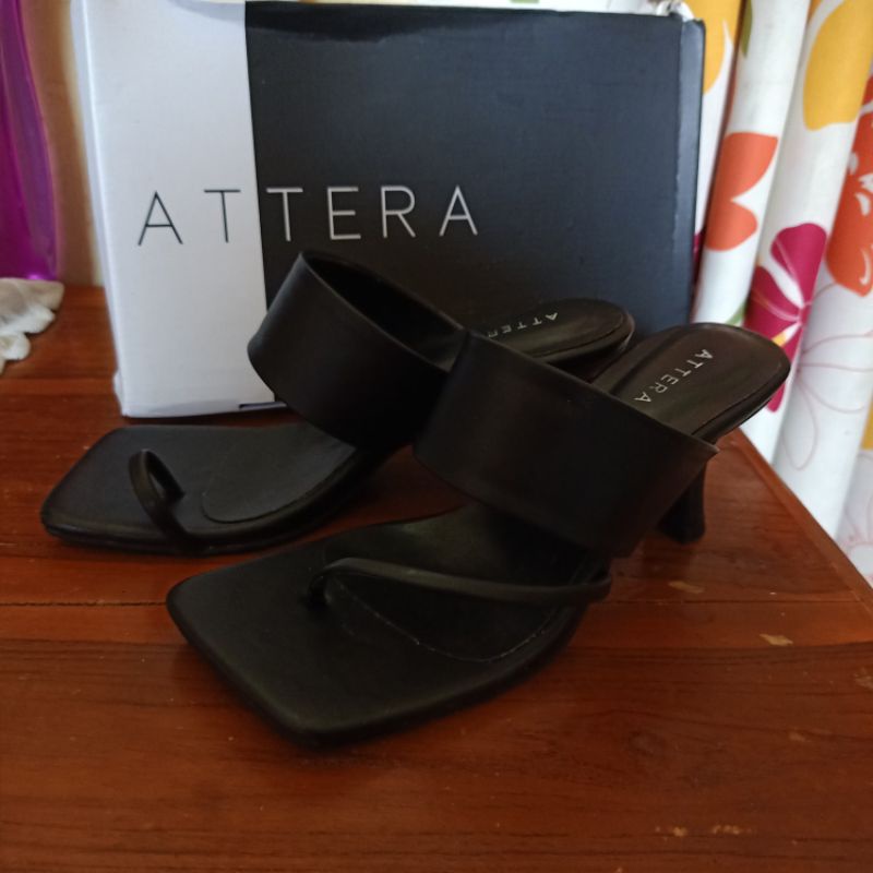 Jual ATTERA SABI black hells preloved mulus attera | Shopee Indonesia