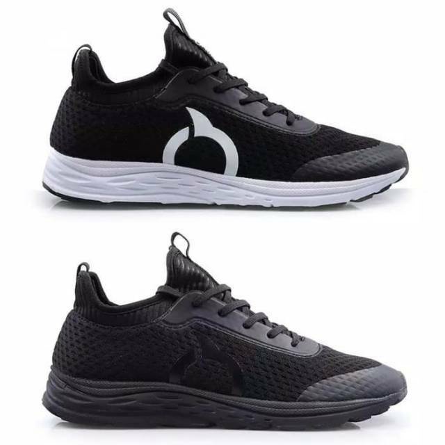 Jual Sepatu Running ortuseight harvard black white ortus eight new 2022 ...