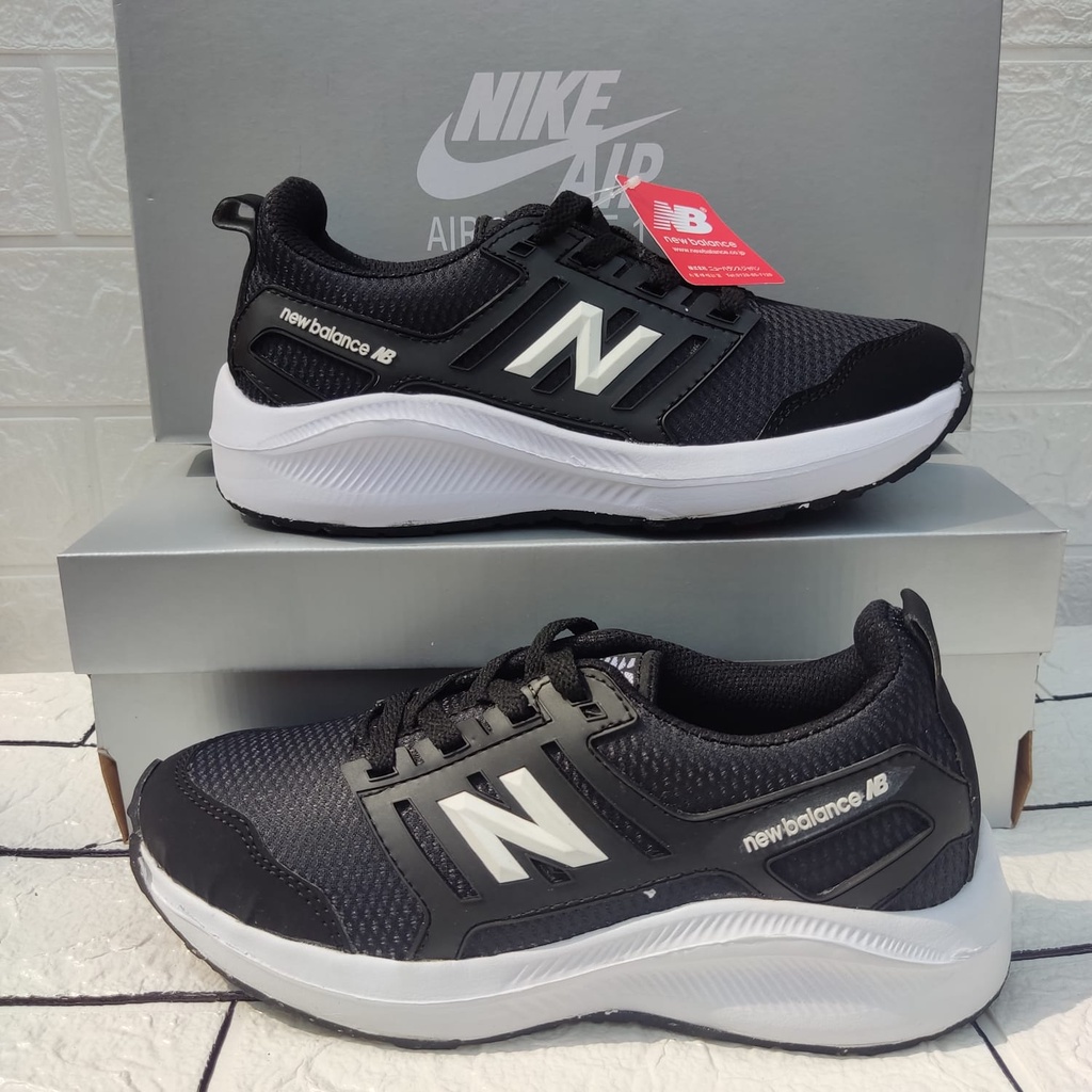 Jual PROMO!! Sepatu Sekolah/Kuliah/Kerja Premium NEW BALANCE Hitam ...
