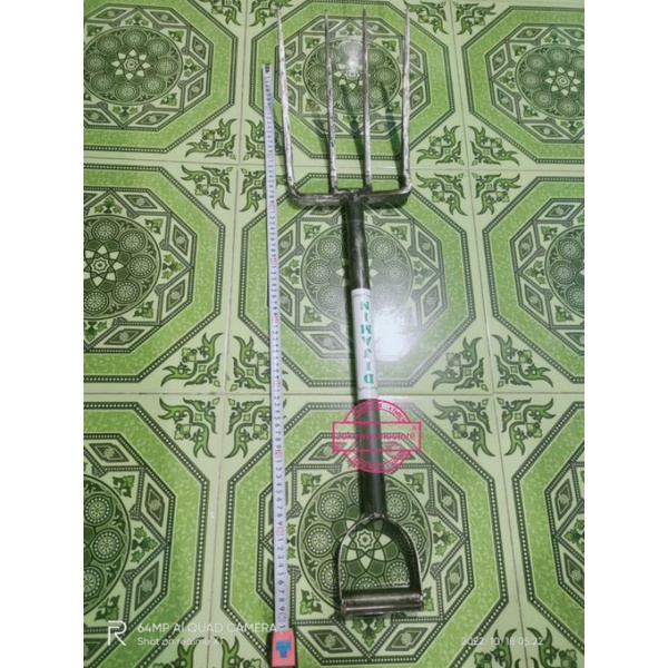 Jual Garpu tanah 4 mata super kuat/garpu injak | Shopee Indonesia