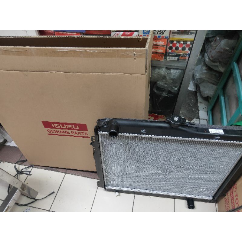 Jual radiator original Isuzu panther kapsul LM LV LS touring | Shopee ...