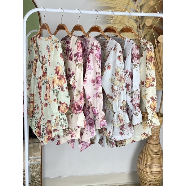 Jual kebaya bunga sabrina kerut|kebaya jadi sifon bunga | Shopee Indonesia