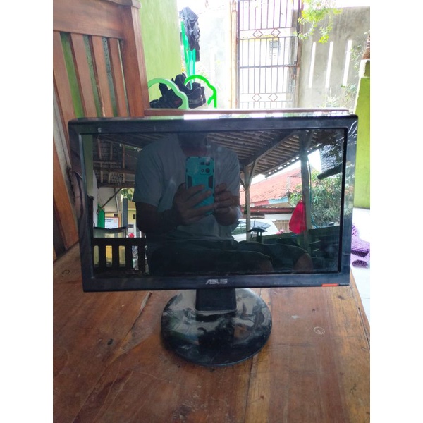 Jual LCD monitor PC / komputer 16 wide second | Shopee Indonesia