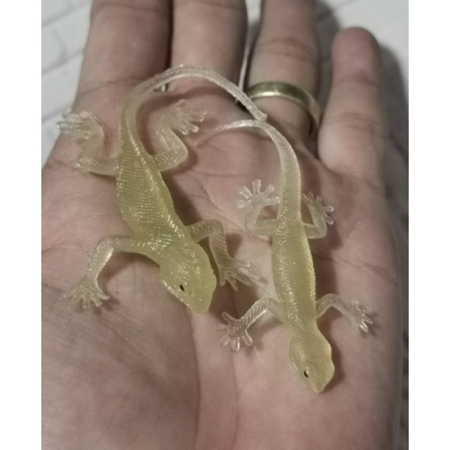 Jual mainan jahil cicak karet putih kuning bening cecak reptil prank ...