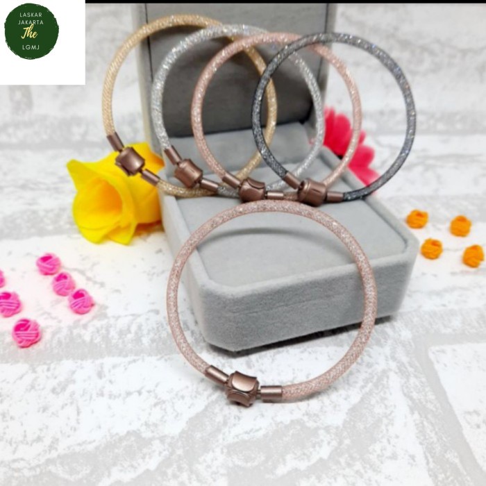 Jual Sale!!! Gelang Kawat Gliter Kristal Pandora Bronze Liontin Huruf ...