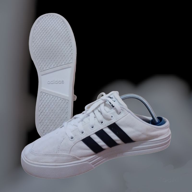 Jual Adidas vs set mule | Shopee Indonesia