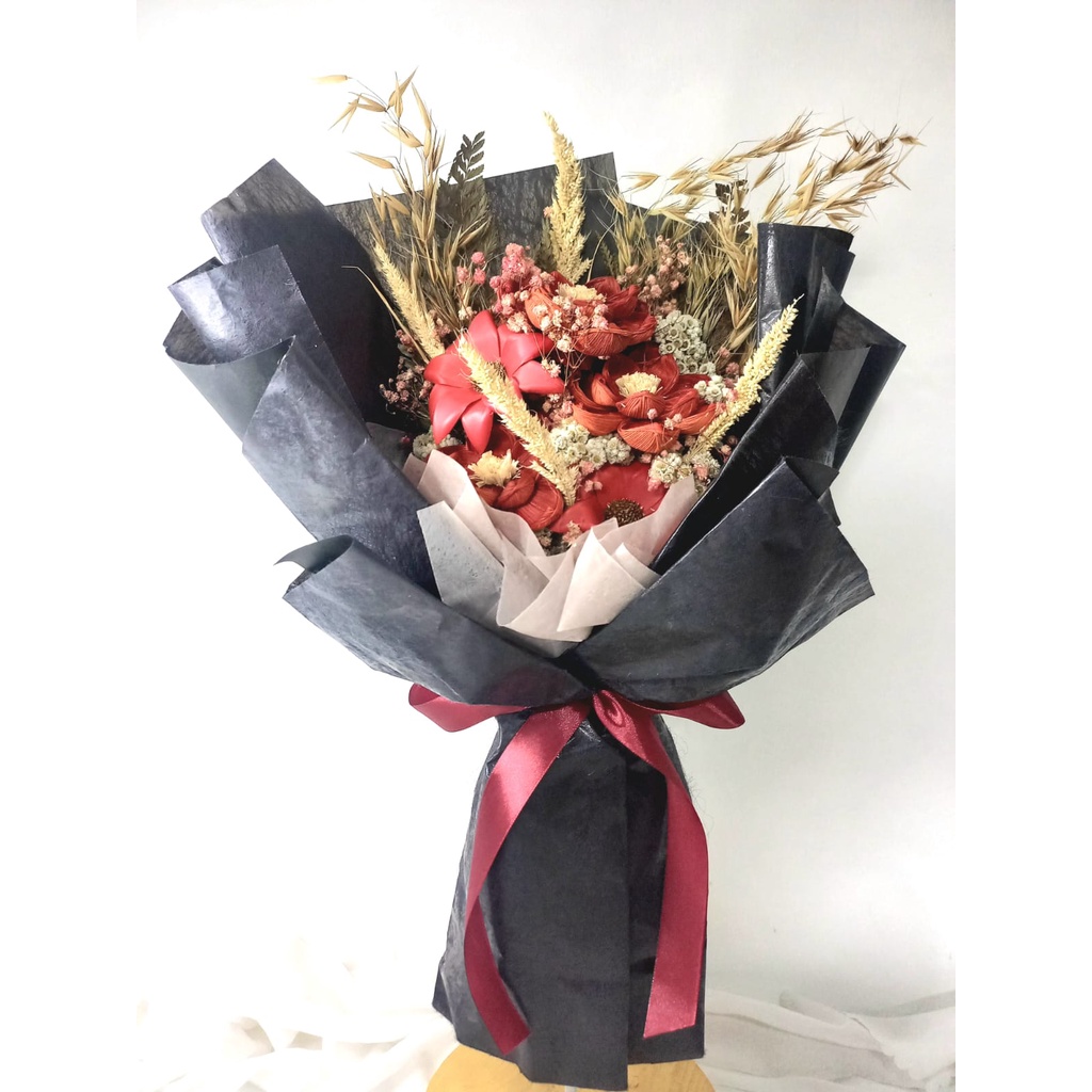 Jual Viola Hand Bouquet L / Bucket Hampers Tangerang / Kado Wisuda ...