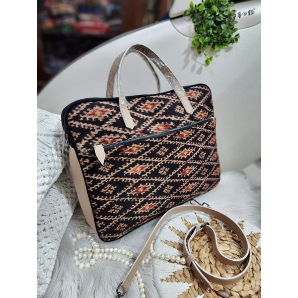 Jual LAPPY BAG TAS LAPTOP TENUN, TAS LAPTOP ETNIK, TAS LAPTOP JINJING ...