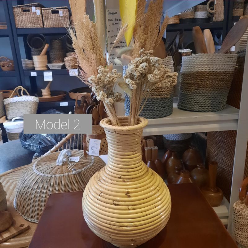 Jual Guci Rotan / Vas Rotan / Vas Bunga Rotan / Guci Anyaman Rotan VR04 ...