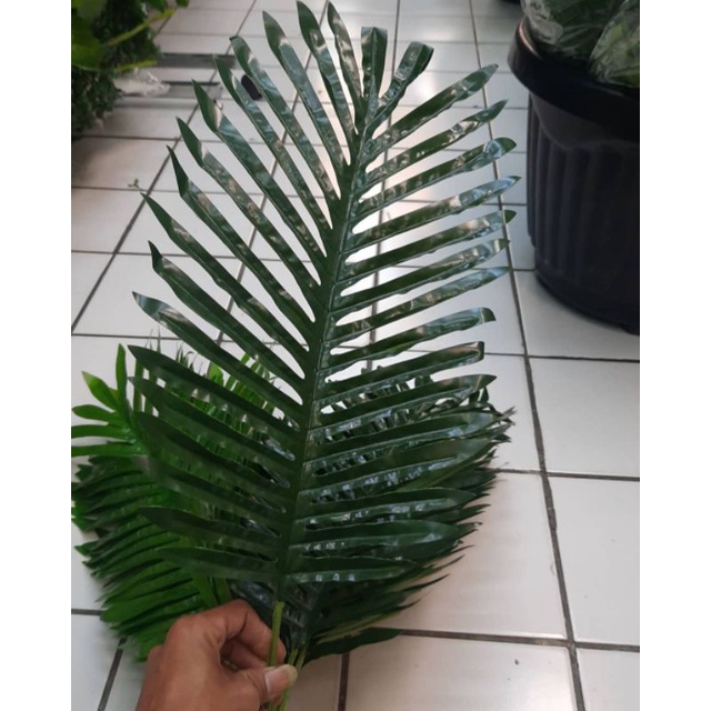 Jual Daun Palem Plastik (lusinan) / Daun Palem Artficial Dekorasi ...