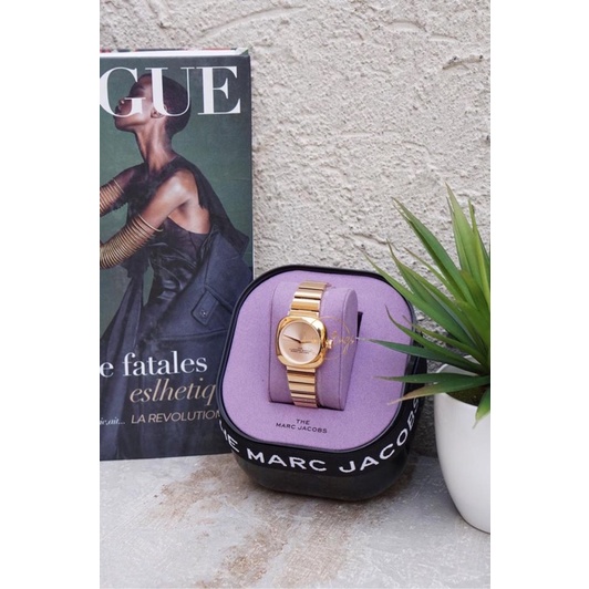 Jual Marc jacobs the cuff watch (authentic / original ) | Shopee Indonesia