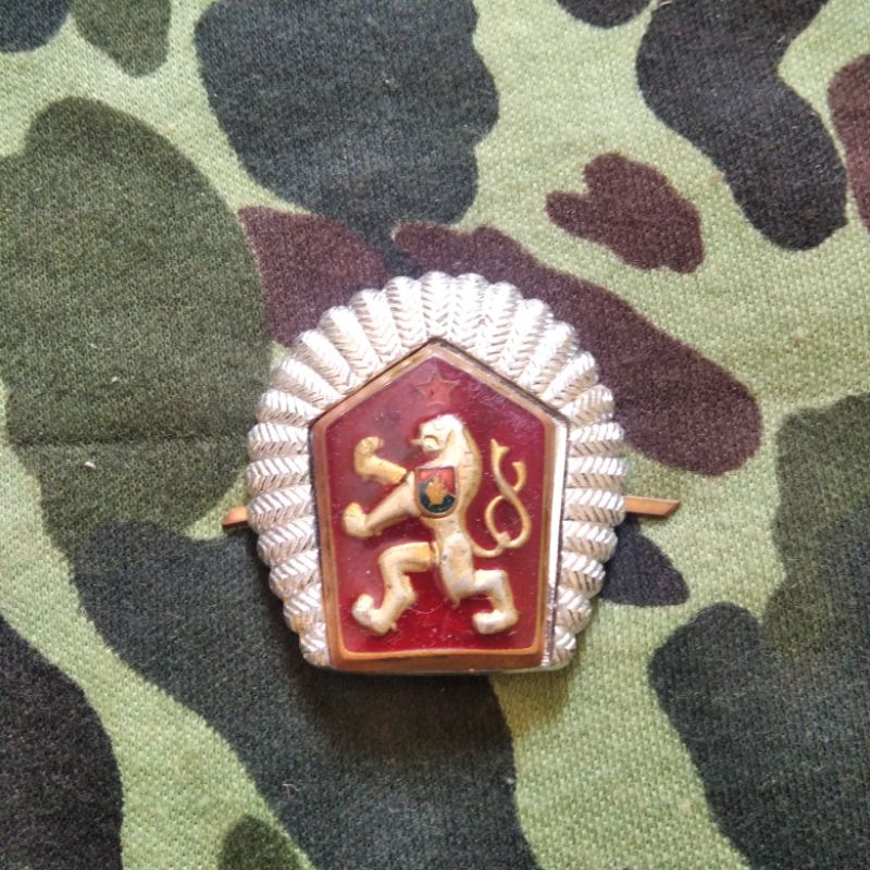 Jual Pin Jadul Tentara Czechoslovakia Army CSLA Vintage Military Armed ...