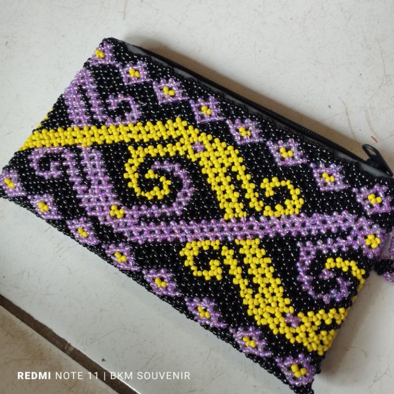 Jual Dompet Manik Besar Motif Etnik khas kalimantan 2 | Shopee Indonesia