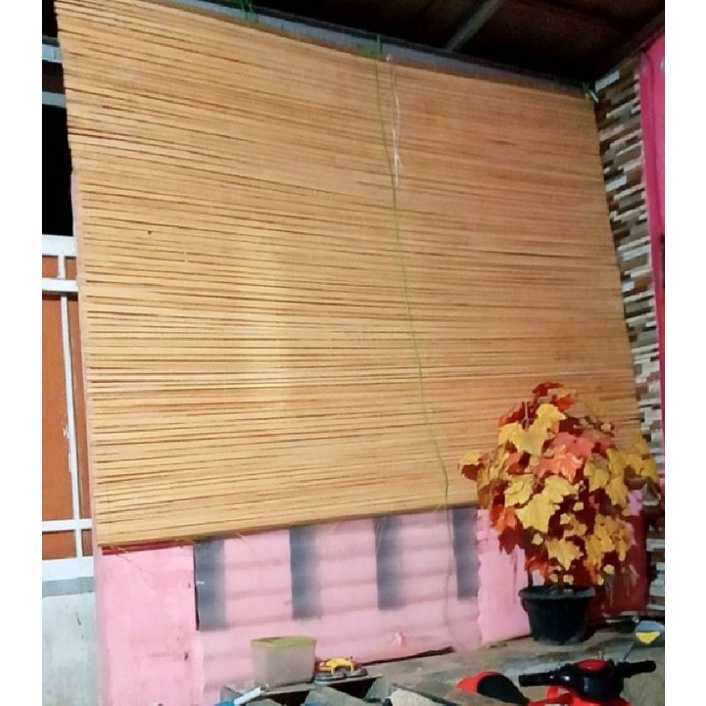 Jual tirai bambu kerai sawit natural ukuran 2x2m plus tali pengulung | Shopee Indonesia