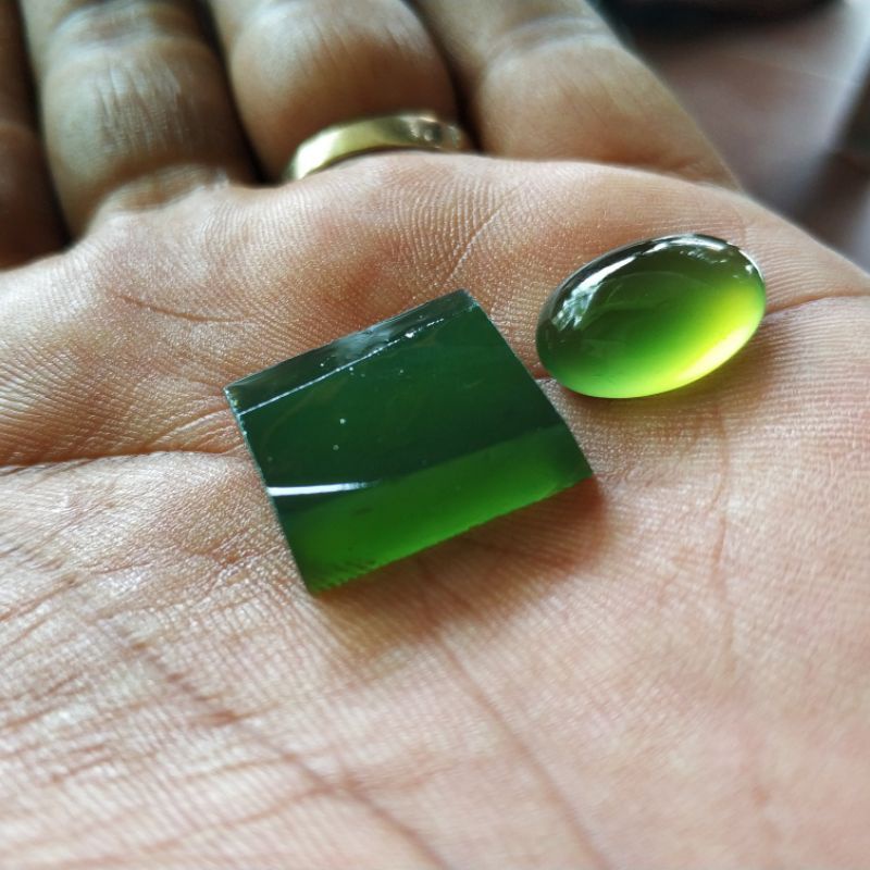 Jual bahan/kotakan natural GREEN serpentine (ijo BOTOL) dim 15 sampai ...